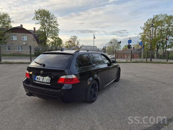 Melns BMW 525 2005 Rēzekne, ar dzinēja tilpumu 2.50 L un nobraukumu 390 tūkst. km par 3500 €, foto 2 vietnē AUTOMOTO.COM.LV