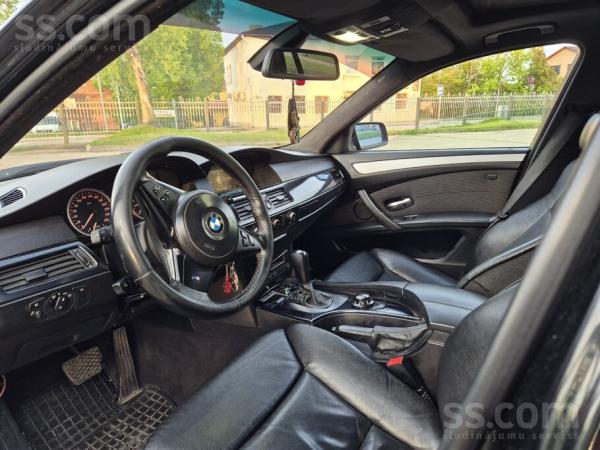 Melns BMW 525 2005 Rēzekne, ar dzinēja tilpumu 2.50 L un nobraukumu 390 tūkst. km par 3500 €, foto 4 vietnē AUTOMOTO.COM.LV