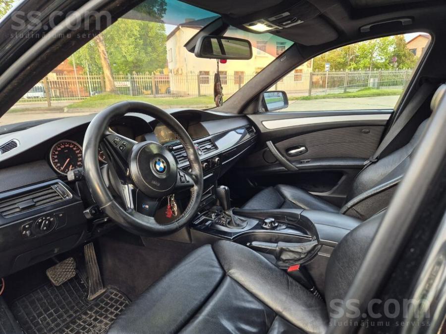 Melns BMW 525 2005 Rēzekne, ar dzinēja tilpumu 2.50 L un nobraukumu 390 tūkst. km par 3500 €, foto 5 vietnē AUTOMOTO.COM.LV