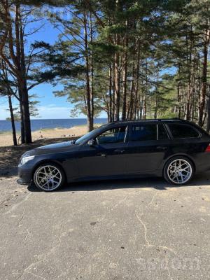 Melns BMW 525 2005 Rīga, ar dzinēja tilpumu 2.50 L un nobraukumu 375 tūkst. km par 4750 €, foto 16 vietnē AUTOMOTO.COM.LV