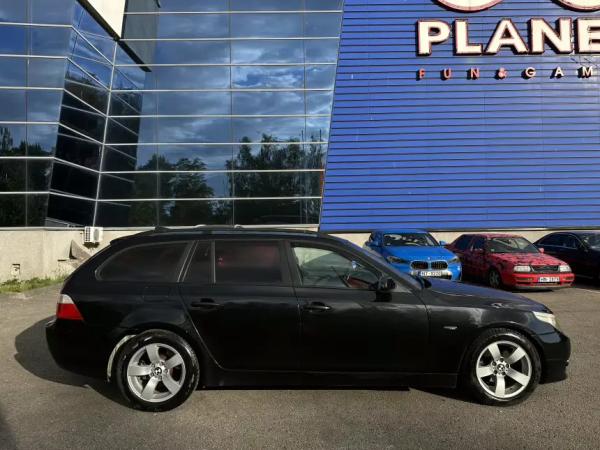 Melns BMW 525 2005 Rīga, ar dzinēja tilpumu 2.50 L un nobraukumu 376 tūkst. km par 2990 €, foto 4 vietnē AUTOMOTO.COM.LV