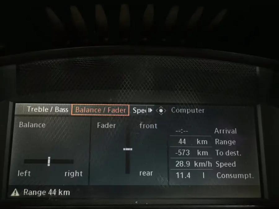 Black BMW 525 2005 in Riga, with an engine capacity of 2.50 L and mileage of 376 thousand km for 2990 €, photo 30 on AUTOMOTO.COM.LV