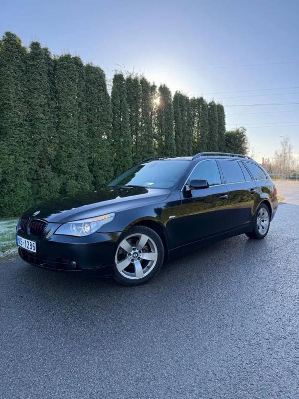 Melns BMW 525 2005 Rīga, ar dzinēja tilpumu 2.50 L un nobraukumu 388 tūkst. km par 2790 €, foto 3 vietnē AUTOMOTO.COM.LV