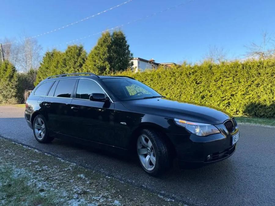 Black BMW 525 2005 in Riga, with an engine capacity of 2.50 L and mileage of 388 thousand km for 2790 €, photo 5 on AUTOMOTO.COM.LV