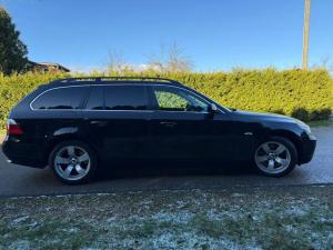 Black BMW 525 2005 in Riga, with an engine capacity of 2.50 L and mileage of 388 thousand km for 2790 €, photo 6 on AUTOMOTO.COM.LV