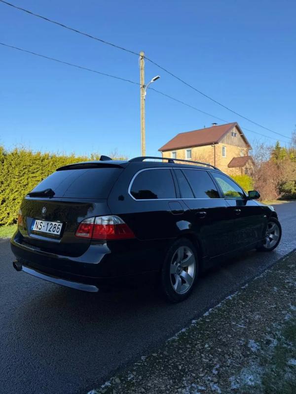 Melns BMW 525 2005 Rīga, ar dzinēja tilpumu 2.50 L un nobraukumu 388 tūkst. km par 2790 €, foto 7 vietnē AUTOMOTO.COM.LV