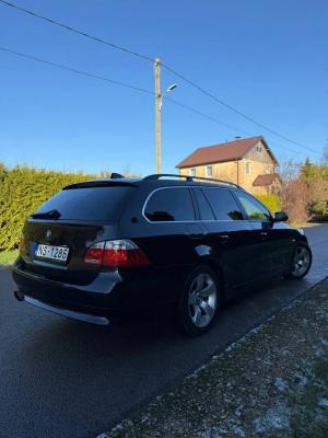 Black BMW 525 2005 in Riga, with an engine capacity of 2.50 L and mileage of 388 thousand km for 2790 €, photo 8 on AUTOMOTO.COM.LV