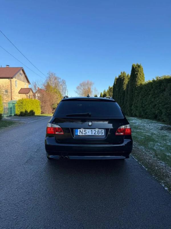 Melns BMW 525 2005 Rīga, ar dzinēja tilpumu 2.50 L un nobraukumu 388 tūkst. km par 2790 €, foto 8 vietnē AUTOMOTO.COM.LV