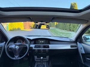 Black BMW 525 2005 in Riga, with an engine capacity of 2.50 L and mileage of 388 thousand km for 2790 €, photo 12 on AUTOMOTO.COM.LV