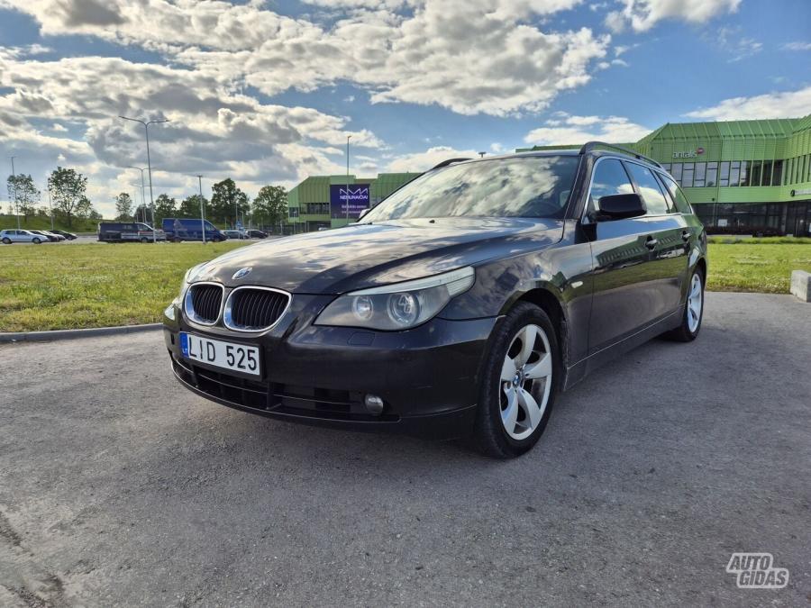 Black BMW 525 2005 in Kaunas, with an engine capacity of 2.50 L and mileage of 320 thousand km for 1700 €, photo 1 on AUTOMOTO.COM.LV