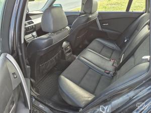 Black BMW 525 2005 in Kaunas, with an engine capacity of 2.50 L and mileage of 320 thousand km for 1700 €, photo 7 on AUTOMOTO.COM.LV