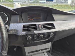 Black BMW 525 2005 in Kaunas, with an engine capacity of 2.50 L and mileage of 320 thousand km for 1700 €, photo 10 on AUTOMOTO.COM.LV