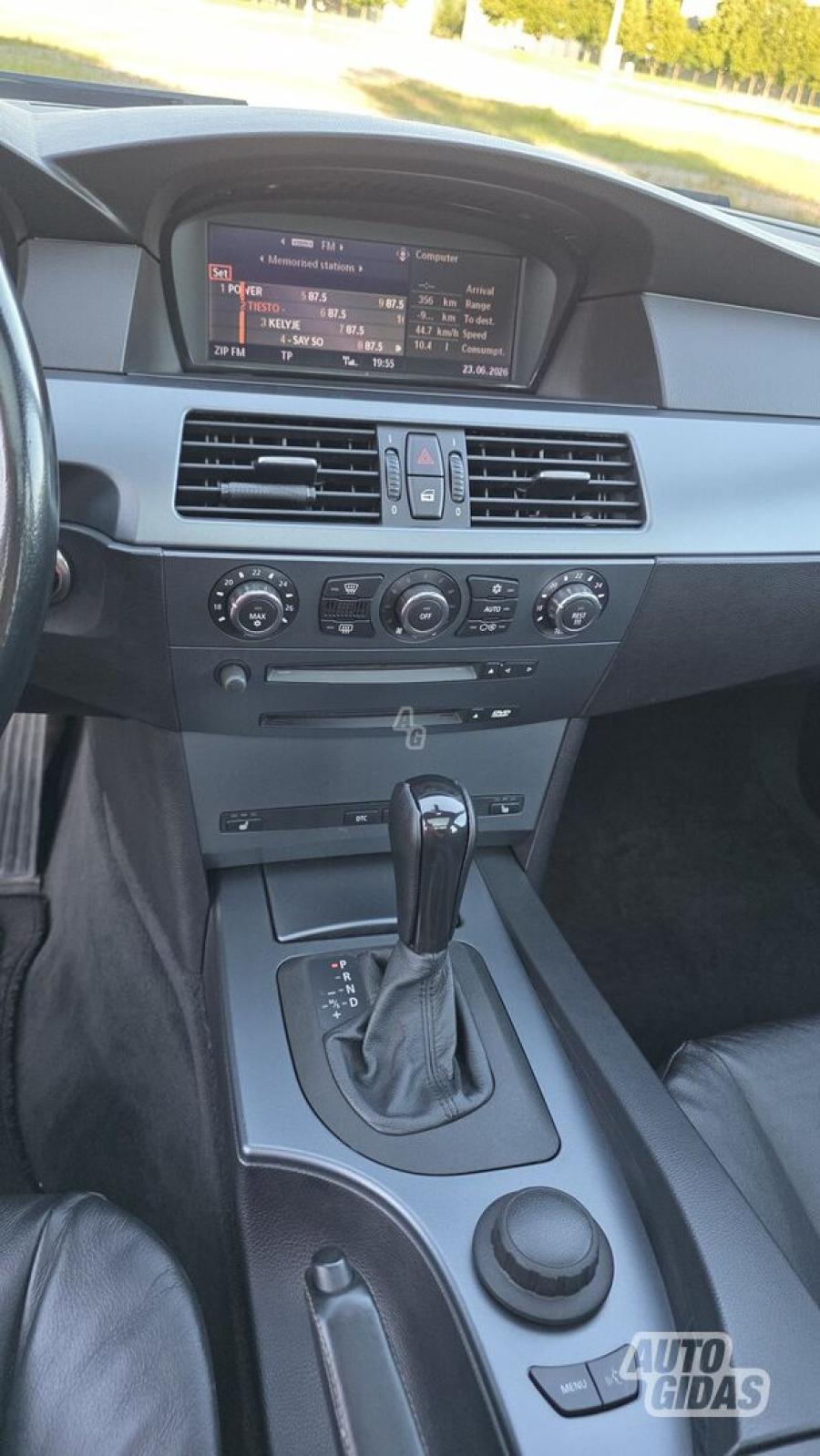Black BMW 525 2005 in Kaunas, with an engine capacity of 2.50 L and mileage of 340 thousand km for 3000 €, photo 21 on AUTOMOTO.COM.LV