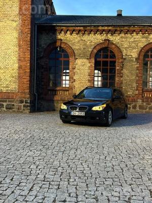 Melns BMW 525 2005 Ventspils, ar dzinēja tilpumu 2.50 L un nobraukumu 423 tūkst. km par 2600 €, foto 3 vietnē AUTOMOTO.COM.LV