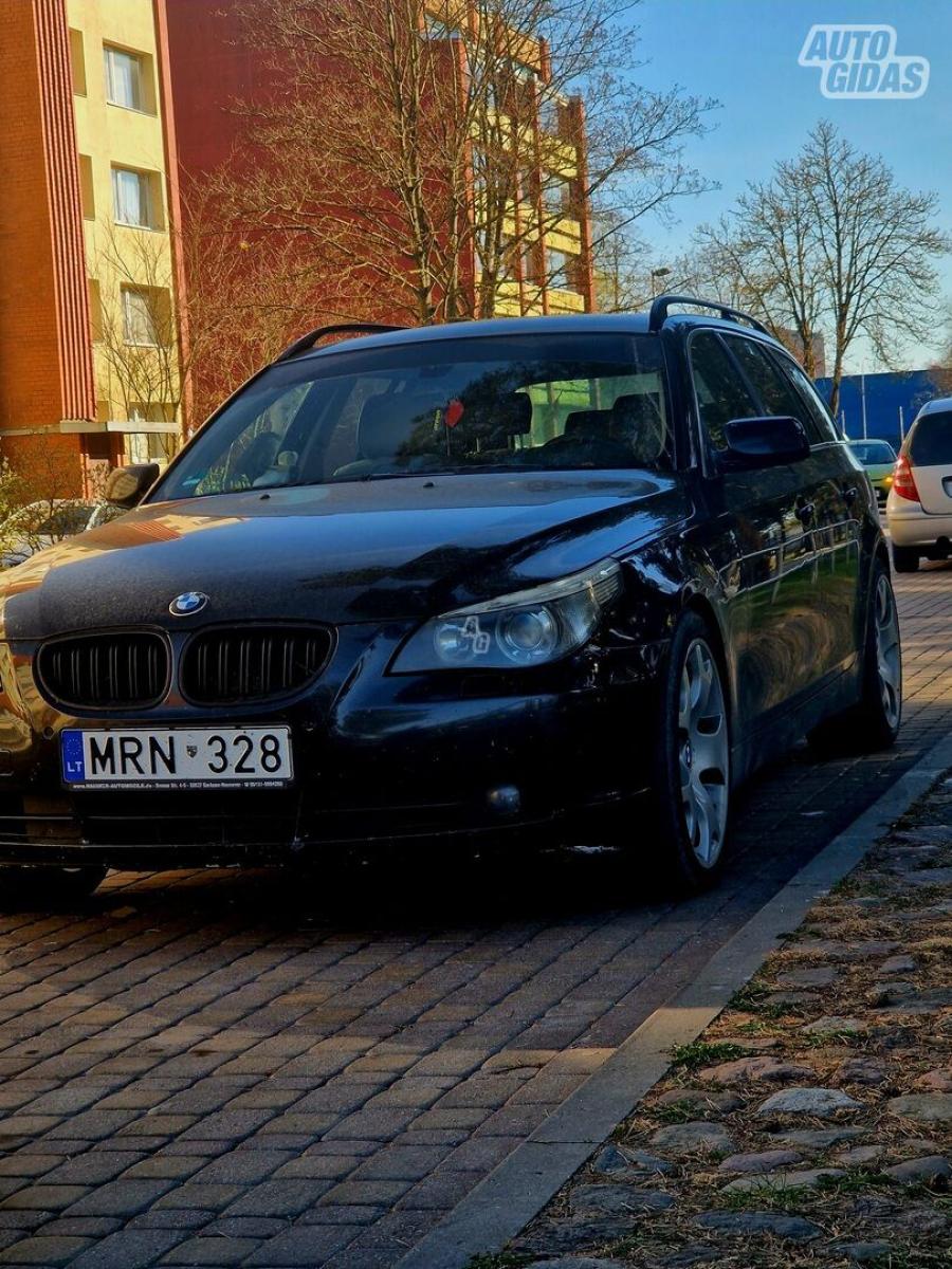 Melns BMW 525 2005 Joniškis, ar dzinēja tilpumu 2.50 L un nobraukumu 386 tūkst. km par 2400 €, foto 1 vietnē AUTOMOTO.COM.LV