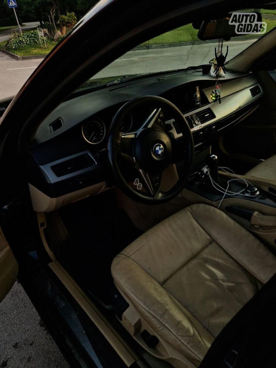 Melns BMW 525 2005 Joniškis, ar dzinēja tilpumu 2.50 L un nobraukumu 386 tūkst. km par 2400 €, foto 13 vietnē AUTOMOTO.COM.LV