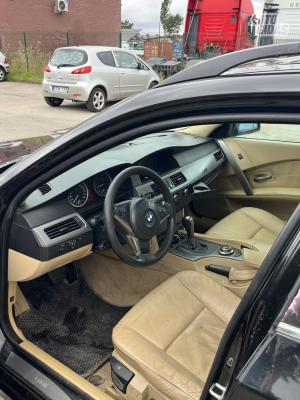 Melns BMW 525 2005 Klaipėda, ar dzinēja tilpumu 2.50 L un nobraukumu 380 tūkst. km par 2450 €, foto 11 vietnē AUTOMOTO.COM.LV