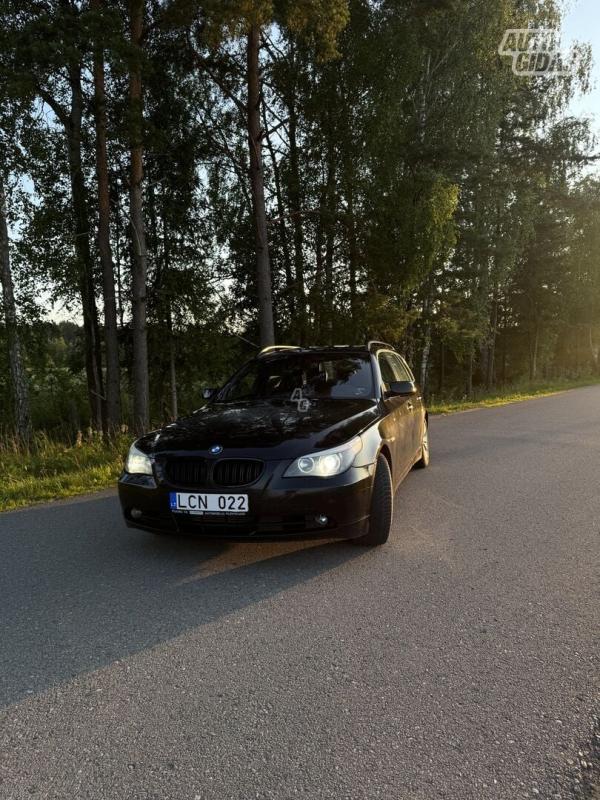 Melns BMW 525 2005 Viļņa, ar dzinēja tilpumu 2.50 L un nobraukumu 320 tūkst. km par 2550 €, foto 2 vietnē AUTOMOTO.COM.LV