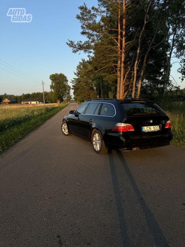 Melns BMW 525 2005 Viļņa, ar dzinēja tilpumu 2.50 L un nobraukumu 320 tūkst. km par 2550 €, foto 3 vietnē AUTOMOTO.COM.LV