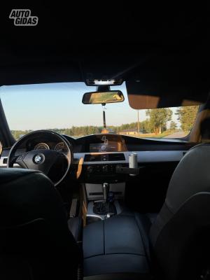 Black BMW 525 2005 in Vilnius, with an engine capacity of 2.50 L and mileage of 320 thousand km for 2550 €, photo 7 on AUTOMOTO.COM.LV