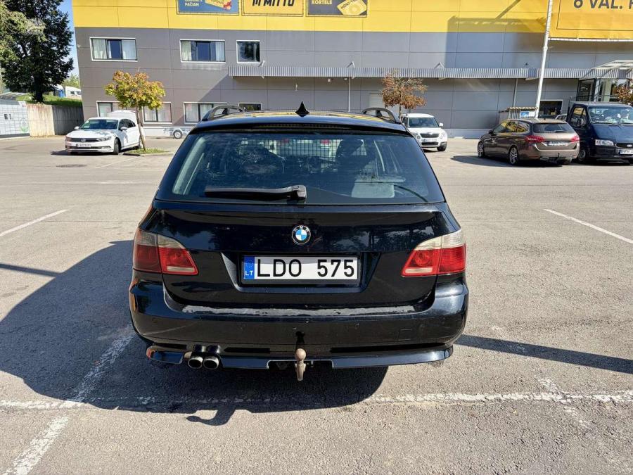 Черный БМВ 525 2005 в Алитус, объемом двигателя 2.50 л и пробегом 462 тыс. км за 1650 €, фото 7 на AUTOMOTO.COM.LV
