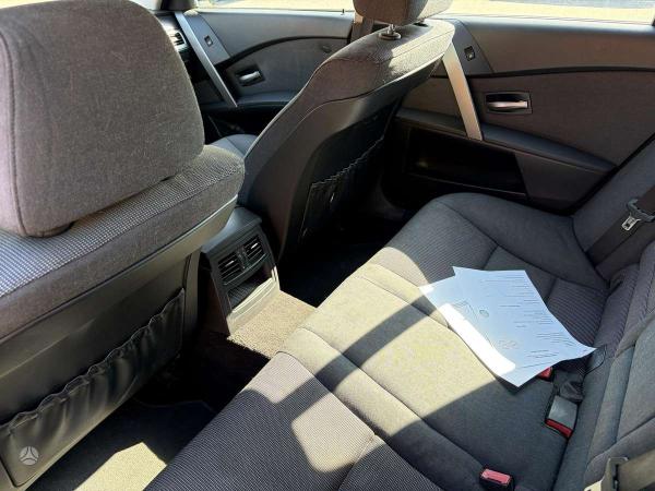 Melns BMW 525 2005 Alīta, ar dzinēja tilpumu 2.50 L un nobraukumu 462 tūkst. km par 1650 €, foto 10 vietnē AUTOMOTO.COM.LV