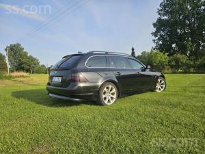 Melns BMW 525 2005 Aizkraukle, ar dzinēja tilpumu 2.50 L un nobraukumu 340 tūkst. km par 2899 €, foto 4 vietnē AUTOMOTO.COM.LV