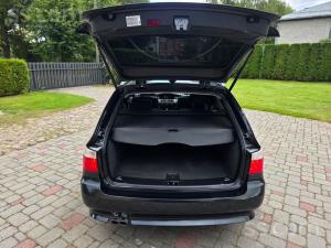 Black BMW 525 2005 in Riga, with an engine capacity of 2.50 L and mileage of 336 thousand km for 2950 €, photo 15 on AUTOMOTO.COM.LV