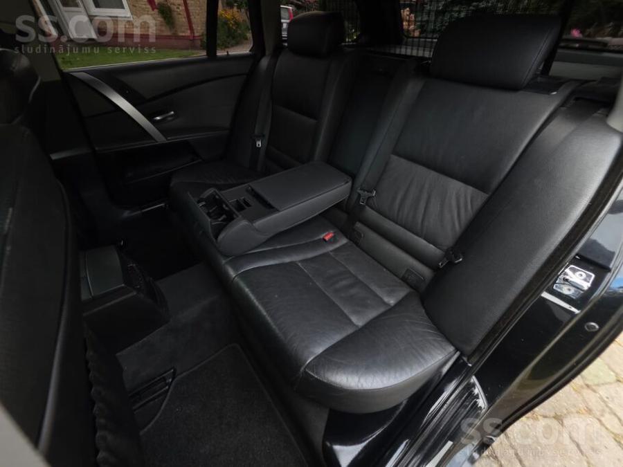 Black BMW 525 2005 in Riga, with an engine capacity of 2.50 L and mileage of 336 thousand km for 2950 €, photo 19 on AUTOMOTO.COM.LV