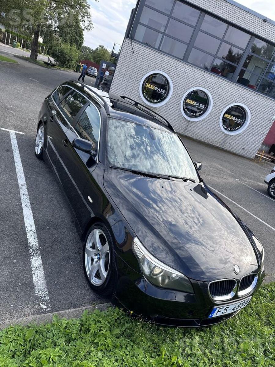 Melns BMW 525 2005 Rīga, ar dzinēja tilpumu 2.50 L un nobraukumu 341 tūkst. km par 3100 €, foto 4 vietnē AUTOMOTO.COM.LV