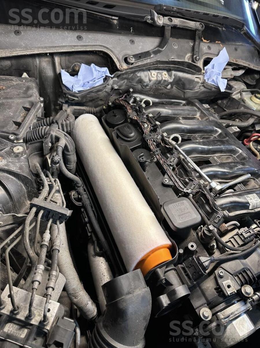 Melns BMW 525 2005 Rīga, ar dzinēja tilpumu 2.50 L un nobraukumu 341 tūkst. km par 3100 €, foto 9 vietnē AUTOMOTO.COM.LV