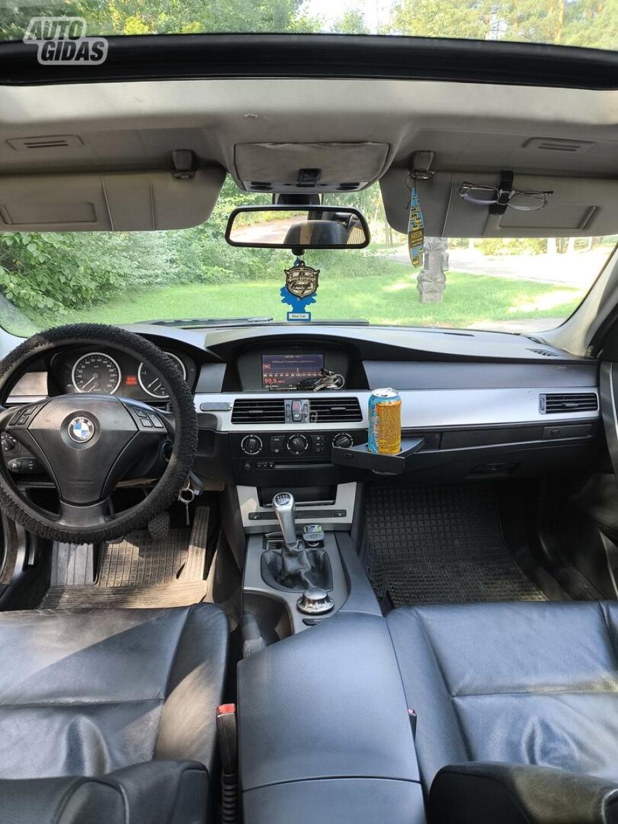 Black BMW 525 2005 in Anyksciai, with an engine capacity of 2.50 L and mileage of 450 thousand km for 2750 €, photo 9 on AUTOMOTO.COM.LV