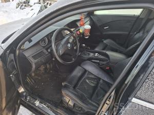 Black BMW 525 2005 in Jelgava, with an engine capacity of 2.50 L and mileage of 331 thousand km for 2100 €, photo 6 on AUTOMOTO.COM.LV