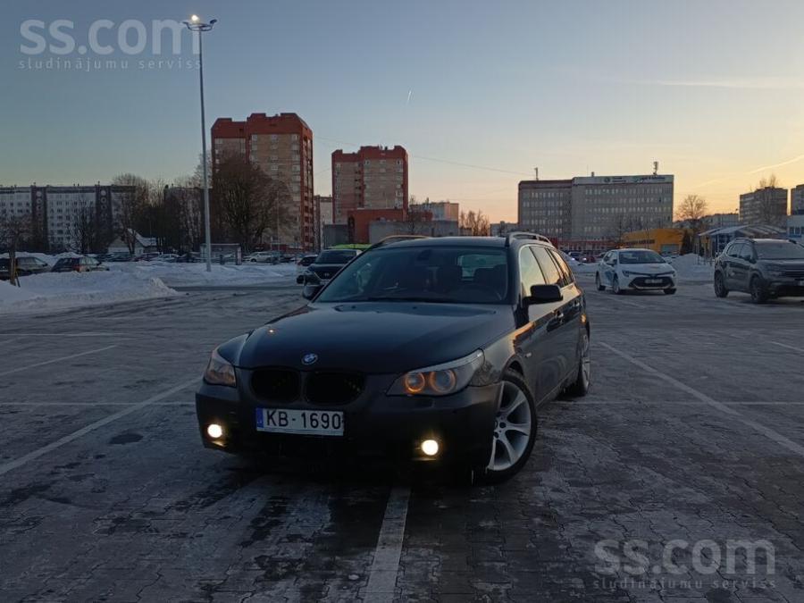 Black BMW 525 2005 in Riga, with an engine capacity of 2.50 L and mileage of 331 thousand km for 2300 €, photo 3 on AUTOMOTO.COM.LV