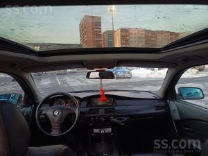 Black BMW 525 2005 in Riga, with an engine capacity of 2.50 L and mileage of 331 thousand km for 2300 €, photo 5 on AUTOMOTO.COM.LV