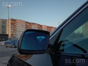 Black BMW 525 2005 in Riga, with an engine capacity of 2.50 L and mileage of 331 thousand km for 2300 €, photo 11 on AUTOMOTO.COM.LV