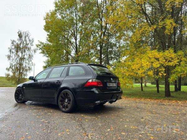 Melns BMW 525 2005 Aizkraukle, ar dzinēja tilpumu 2.50 L un nobraukumu 345 tūkst. km par 2500 €, foto 4 vietnē AUTOMOTO.COM.LV