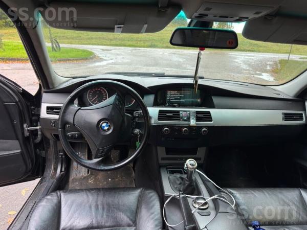 Melns BMW 525 2005 Aizkraukle, ar dzinēja tilpumu 2.50 L un nobraukumu 345 tūkst. km par 2500 €, foto 6 vietnē AUTOMOTO.COM.LV
