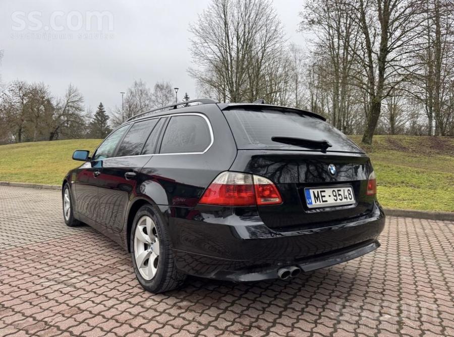 Black BMW 525 2006 in Riga, with an engine capacity of 2.50 L and mileage of 354 thousand km for 3990 €, photo 2 on AUTOMOTO.COM.LV