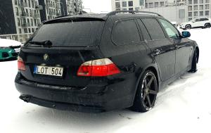 Black BMW 525 2006 in Vilnius, with an engine capacity of 2.50 L and mileage of 300 thousand km for 2650 €, photo 2 on AUTOMOTO.COM.LV