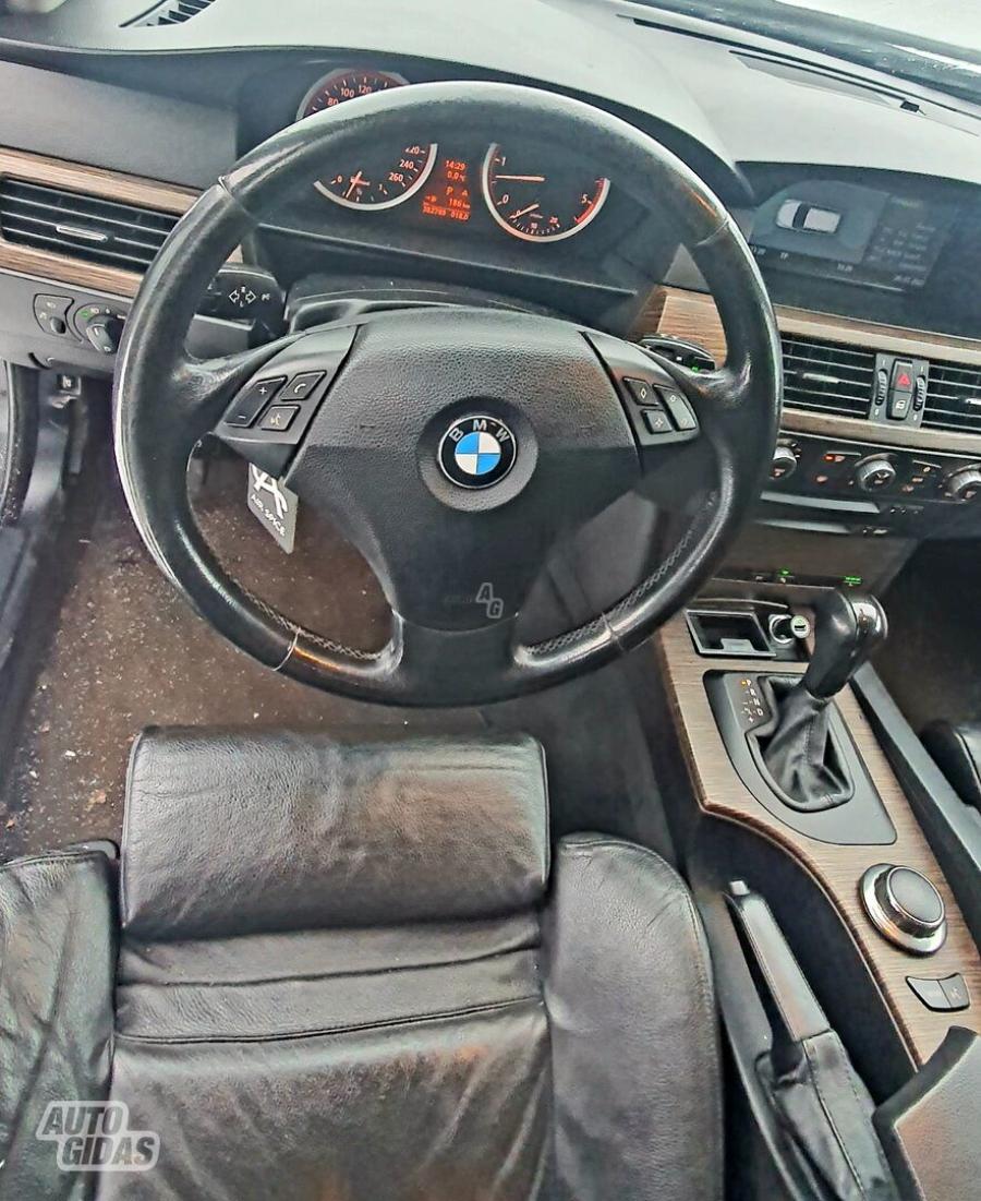 Melns BMW 525 2006 Viļņa, ar dzinēja tilpumu 2.50 L un nobraukumu 300 tūkst. km par 2650 €, foto 10 vietnē AUTOMOTO.COM.LV