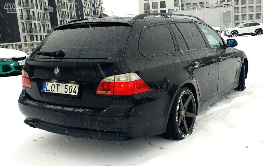 Black BMW 525 2006 in Vilnius, with an engine capacity of 2.50 L and mileage of 300 thousand km for 2650 €, photo 3 on AUTOMOTO.COM.LV