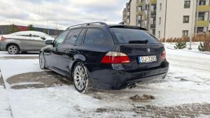 Melns BMW 525 2006 Rīga, ar dzinēja tilpumu 2.50 L un nobraukumu 331 tūkst. km par 4650 €, foto 10 vietnē AUTOMOTO.COM.LV