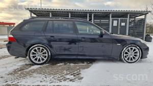 Melns BMW 525 2006 Rīga, ar dzinēja tilpumu 2.50 L un nobraukumu 331 tūkst. km par 4650 €, foto 16 vietnē AUTOMOTO.COM.LV