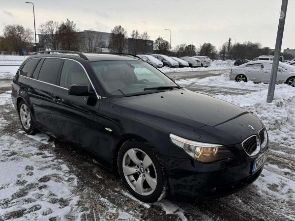 Black BMW 525 2006 in Kaunas, with an engine capacity of 2.50 L and mileage of 424 thousand km for 3000 €, photo 1 on AUTOMOTO.COM.LV