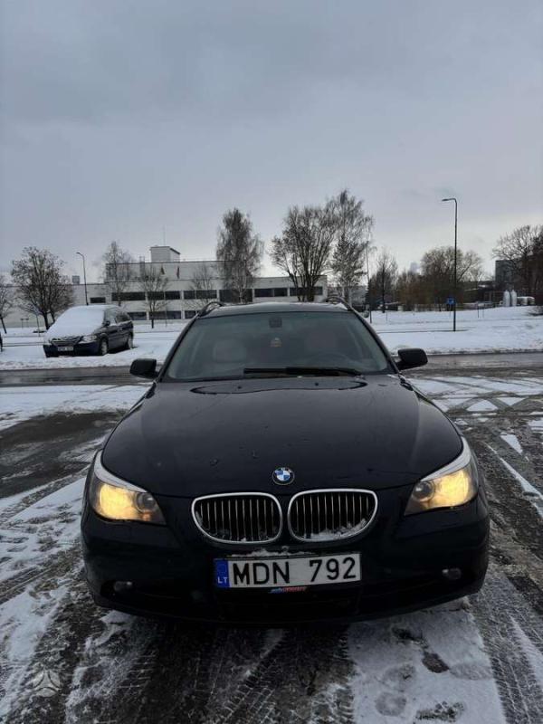 Black BMW 525 2006 in Kaunas, with an engine capacity of 2.50 L and mileage of 424 thousand km for 3000 €, photo 8 on AUTOMOTO.COM.LV