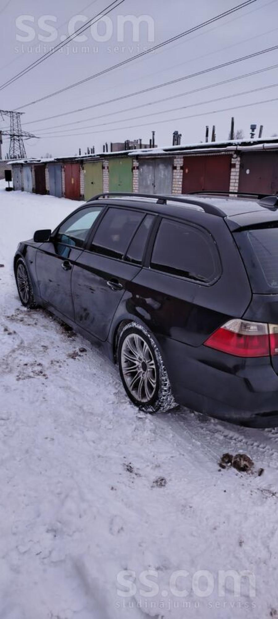 Melns BMW 525 2006 Daugavpils, ar dzinēja tilpumu 2.50 L un nobraukumu 294 tūkst. km par 4700 €, foto 4 vietnē AUTOMOTO.COM.LV