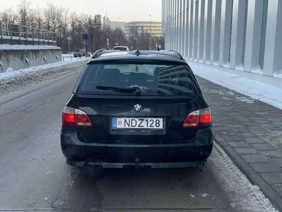 Black BMW 525 2006 in Kupiskis, with an engine capacity of 2.50 L and mileage of 300 thousand km for 1800 €, photo 6 on AUTOMOTO.COM.LV