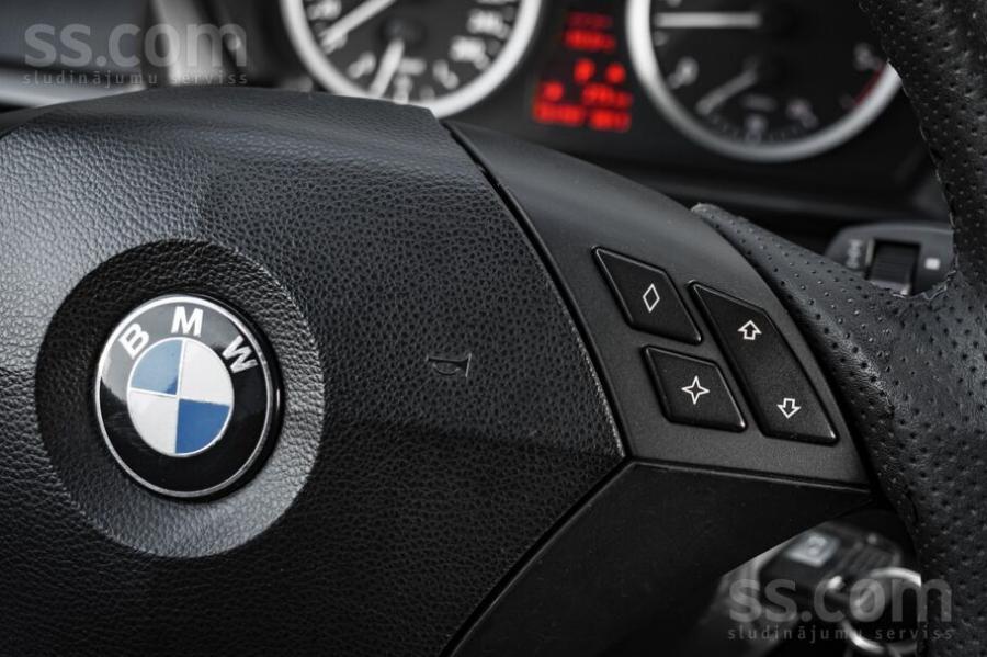 Black BMW 525 2006 in Riga, with an engine capacity of 2.50 L and mileage of 0 thousand km for 3552 €, photo 21 on AUTOMOTO.COM.LV