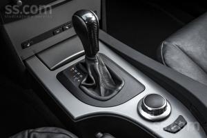 Black BMW 525 2006 in Riga, with an engine capacity of 2.50 L and mileage of 0 thousand km for 3552 €, photo 23 on AUTOMOTO.COM.LV